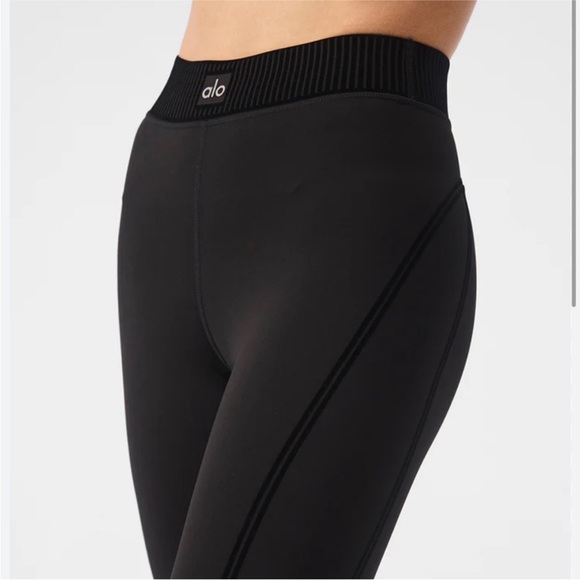 ALO Yoga | Pants & Jumpsuits | Alo Yoga Airlift Highwaist 78 Line Up ...